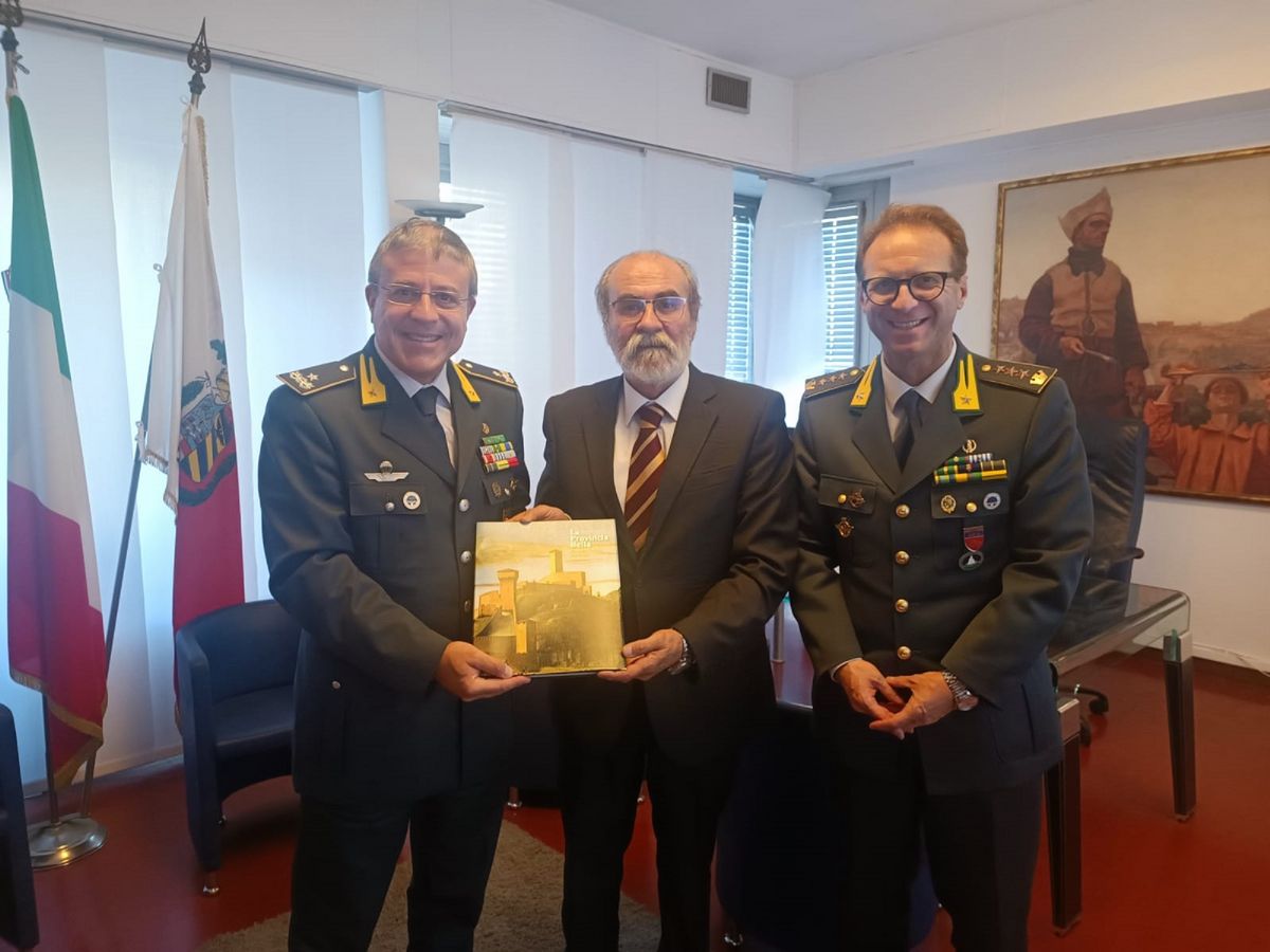 Paolini riceve Barbera, nuovo comandante regionale della Guardia di Finanza